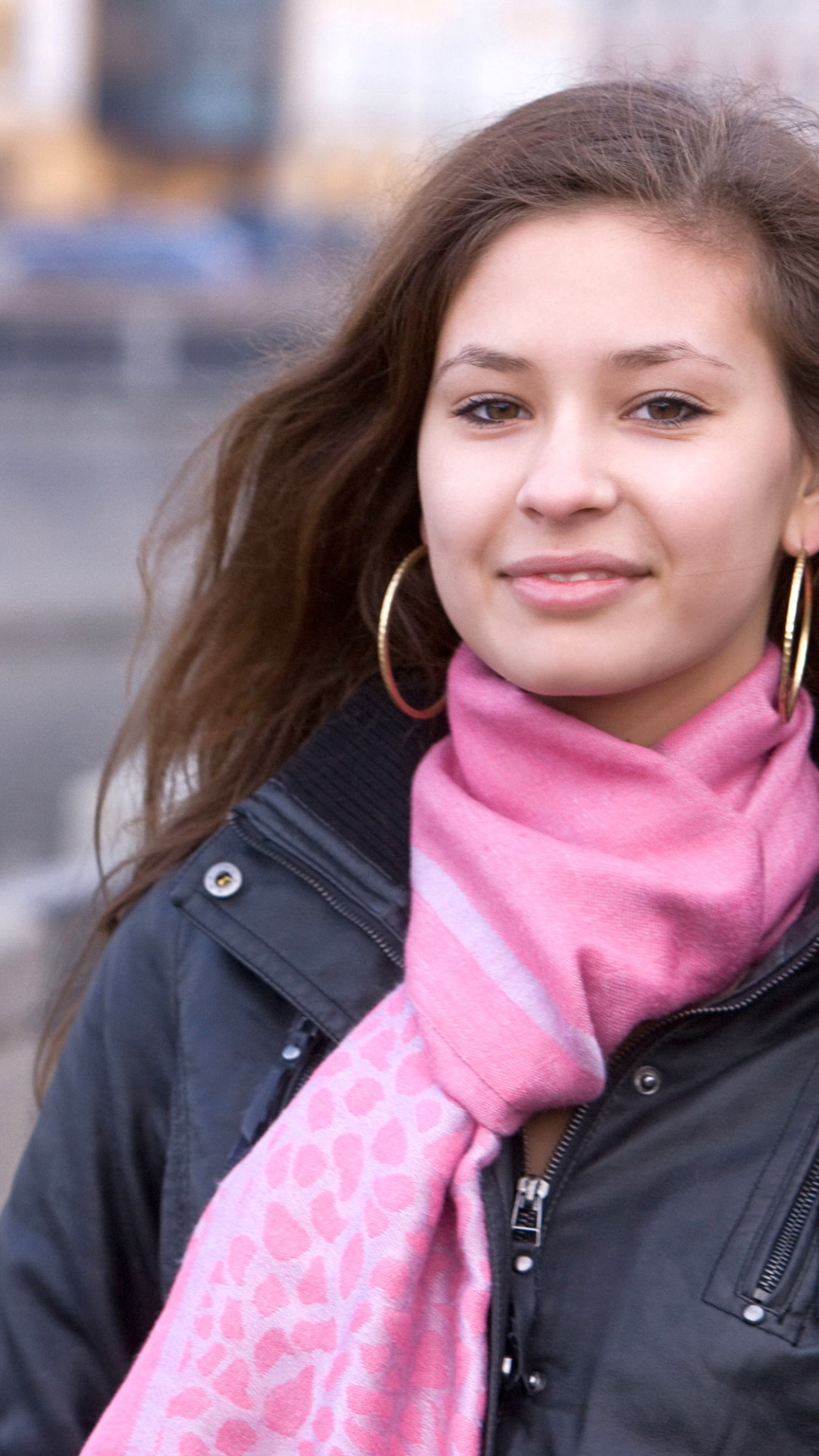 Download Wallpaper Look Girl Model Hair Earrings Jacket Scarf Irina J Section Girls In