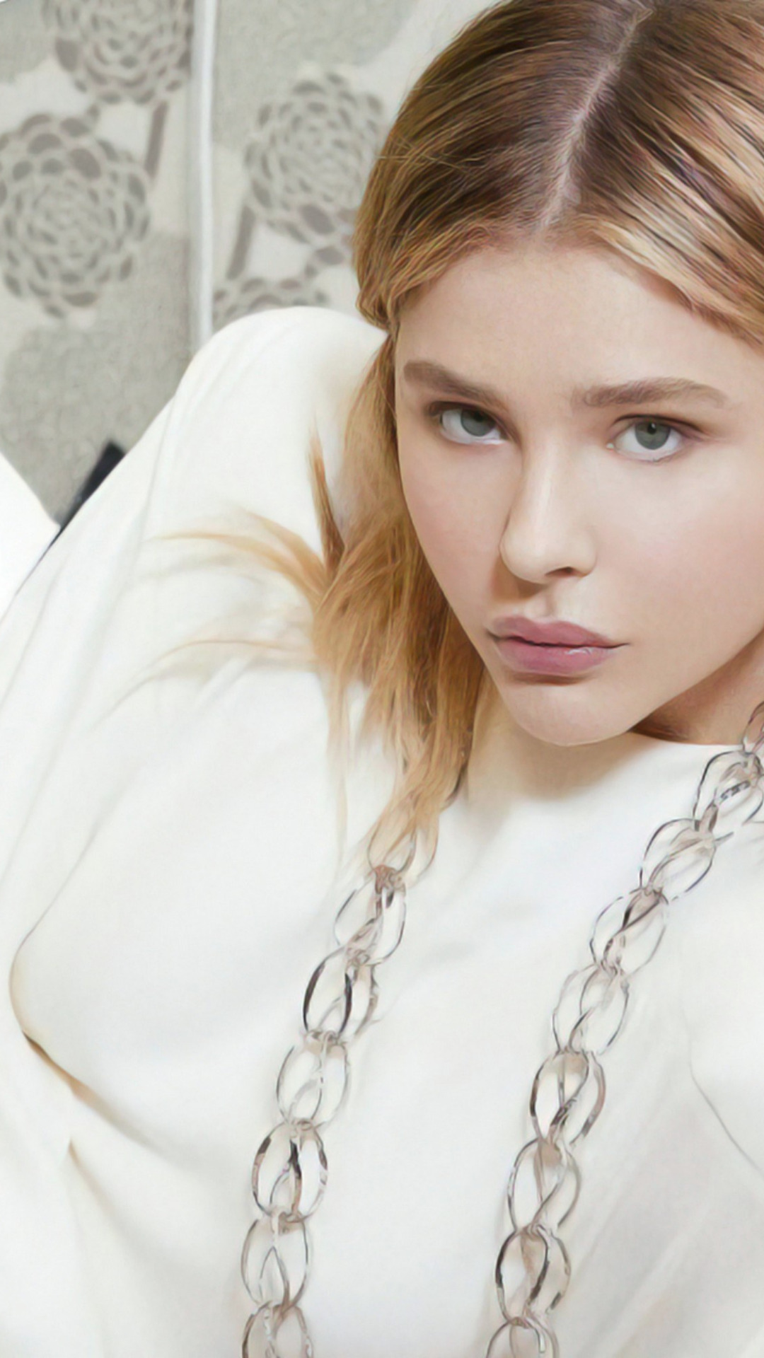 Download wallpaper look, pose, model, makeup, actress, model, hair, look, section girls in ...