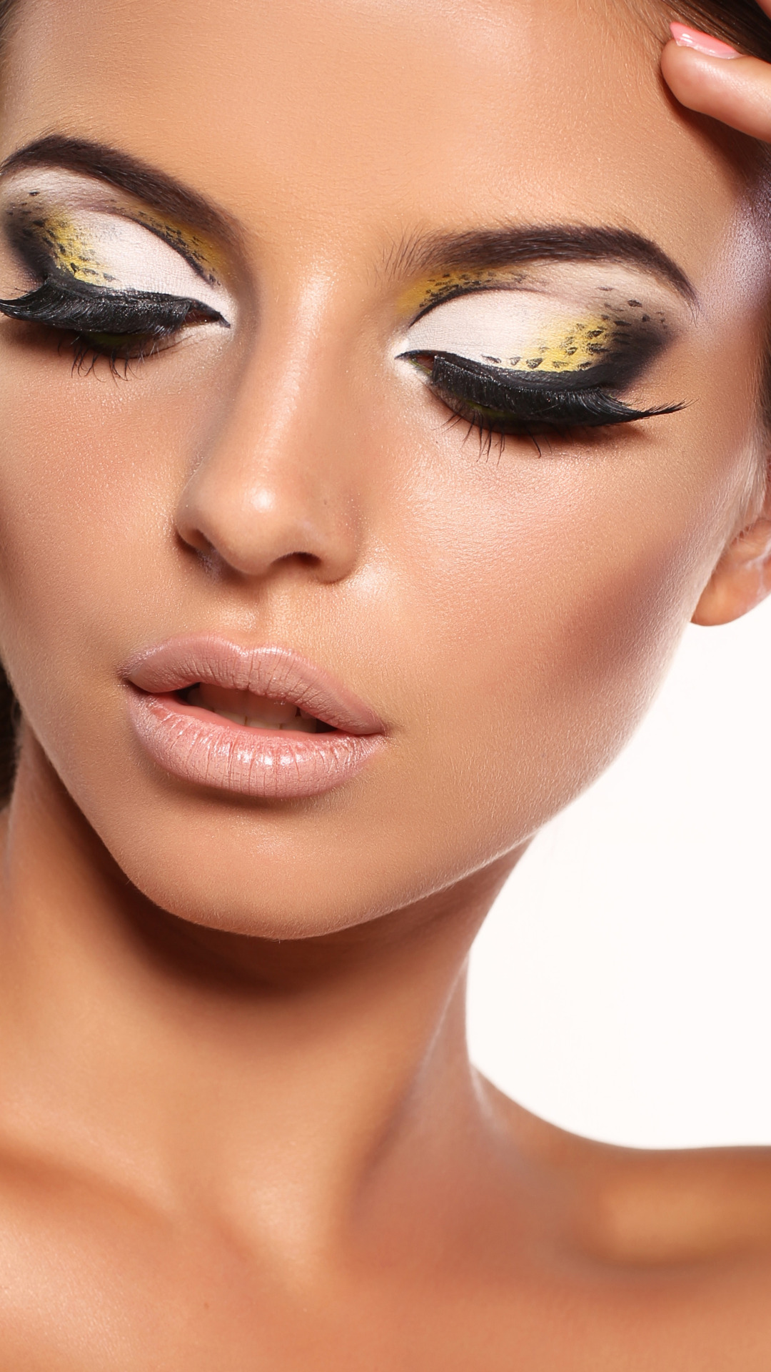 Download Wallpaper Face Eyelashes Model Hair Hands Makeup Lips