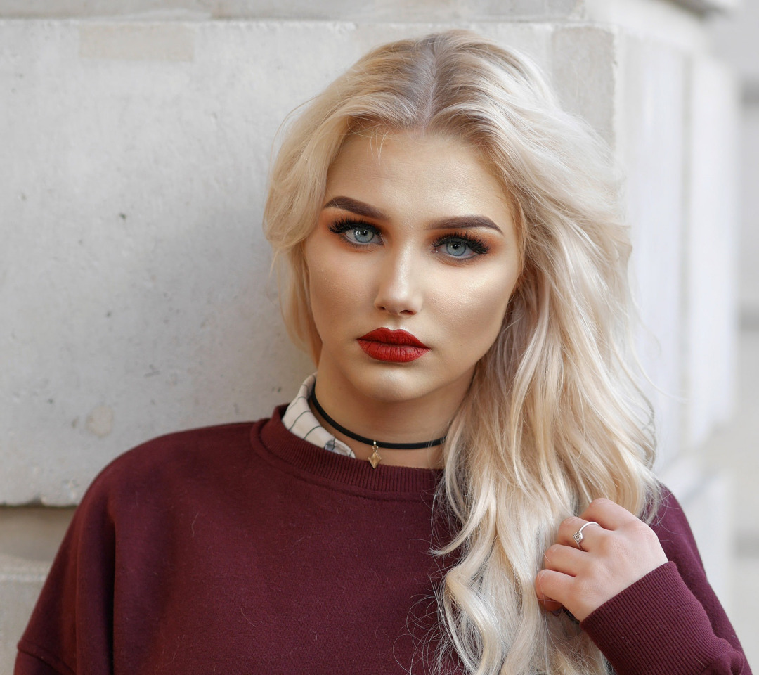 Download Wallpaper Girl Model Long Hair Photo Blue Eyes Lips Face