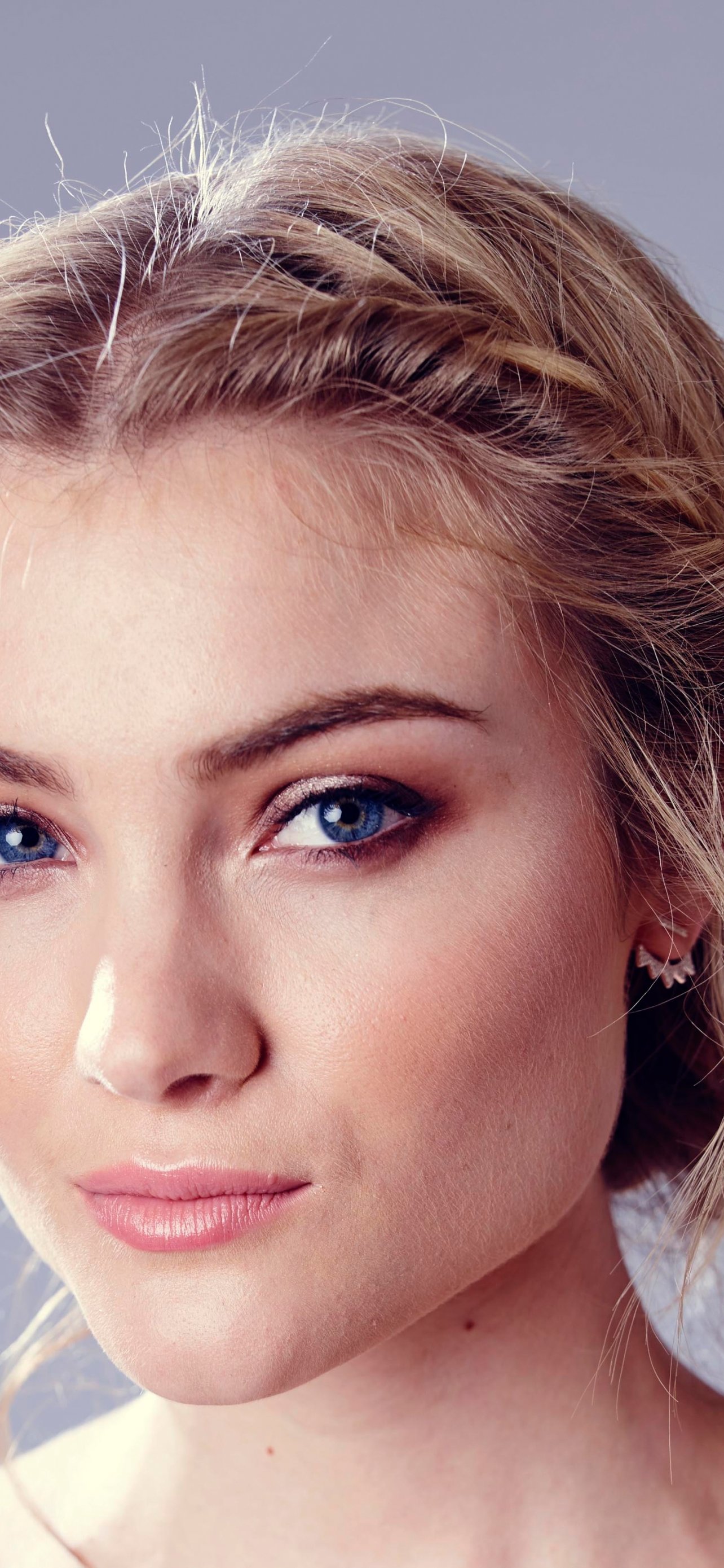 Download wallpaper portrait, actress, Skyler Samuels, section girls in ...