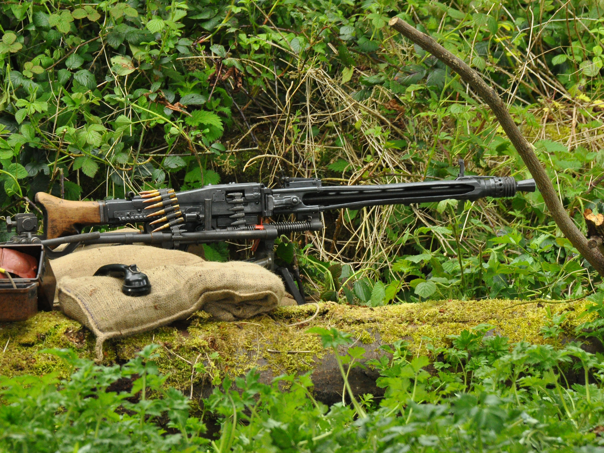 Download wallpaper machine gun, MG-42, arms greens, section weapon in ...