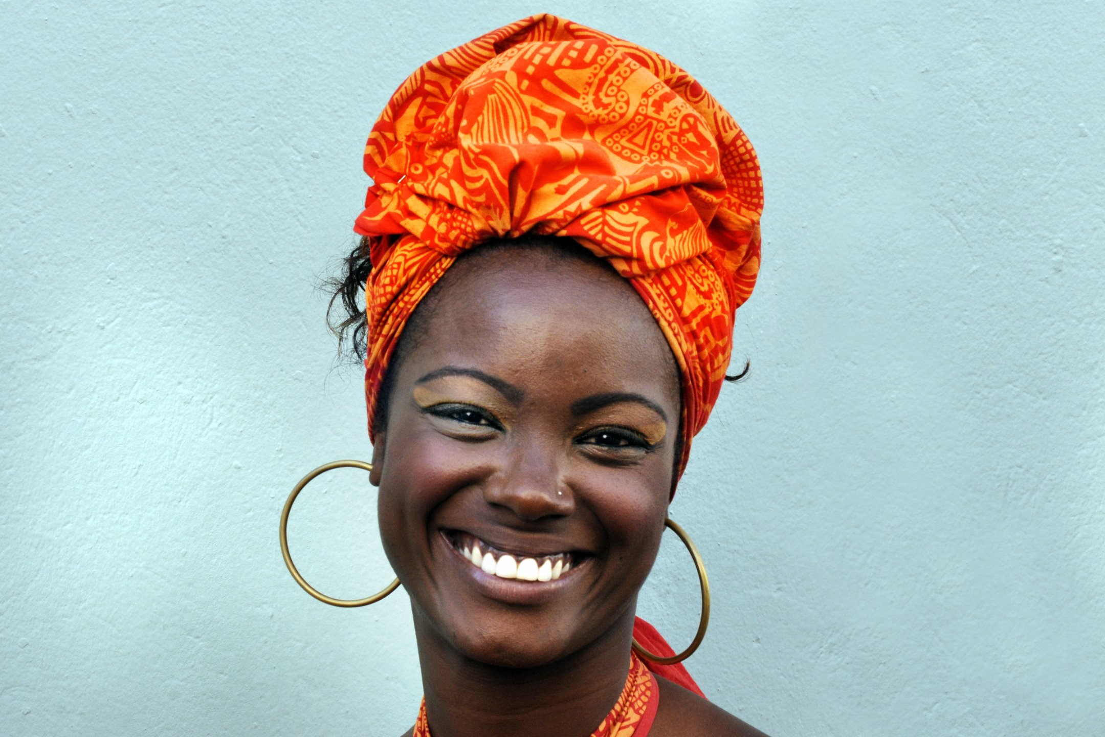 Download wallpaper smile, turban, girl, eyes, beauty, section girls in ...