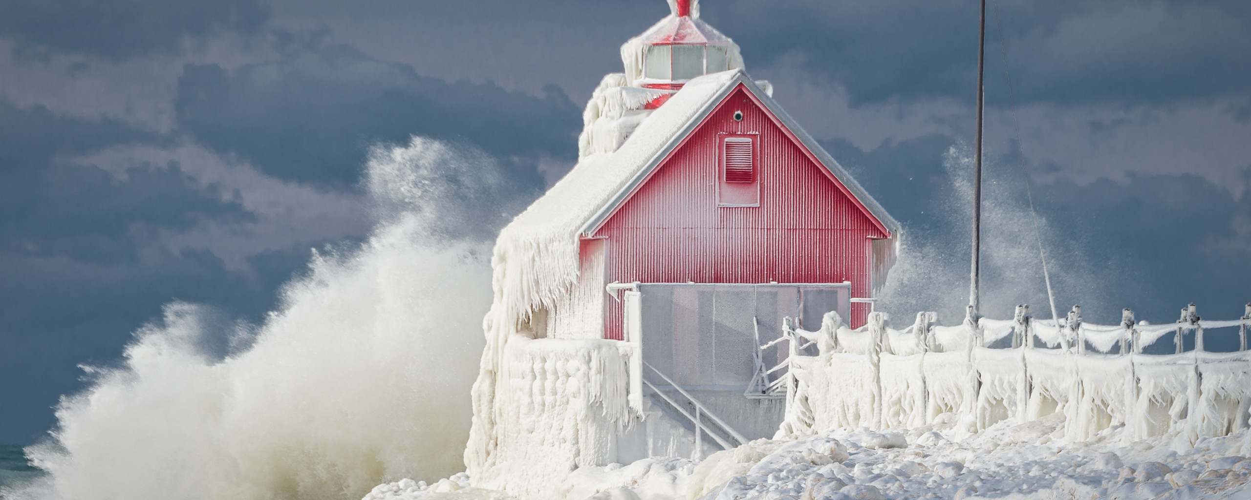 Download wallpaper sea, lighthouse, ice, section landscapes in ...