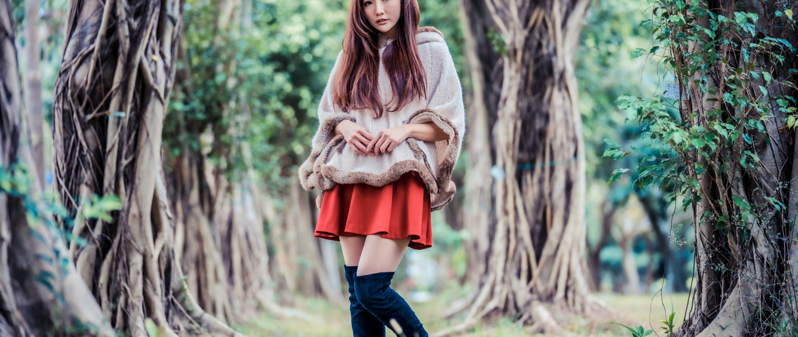 Download wallpaper girl, Asian, bokeh, section girls in resolution 2560x1080