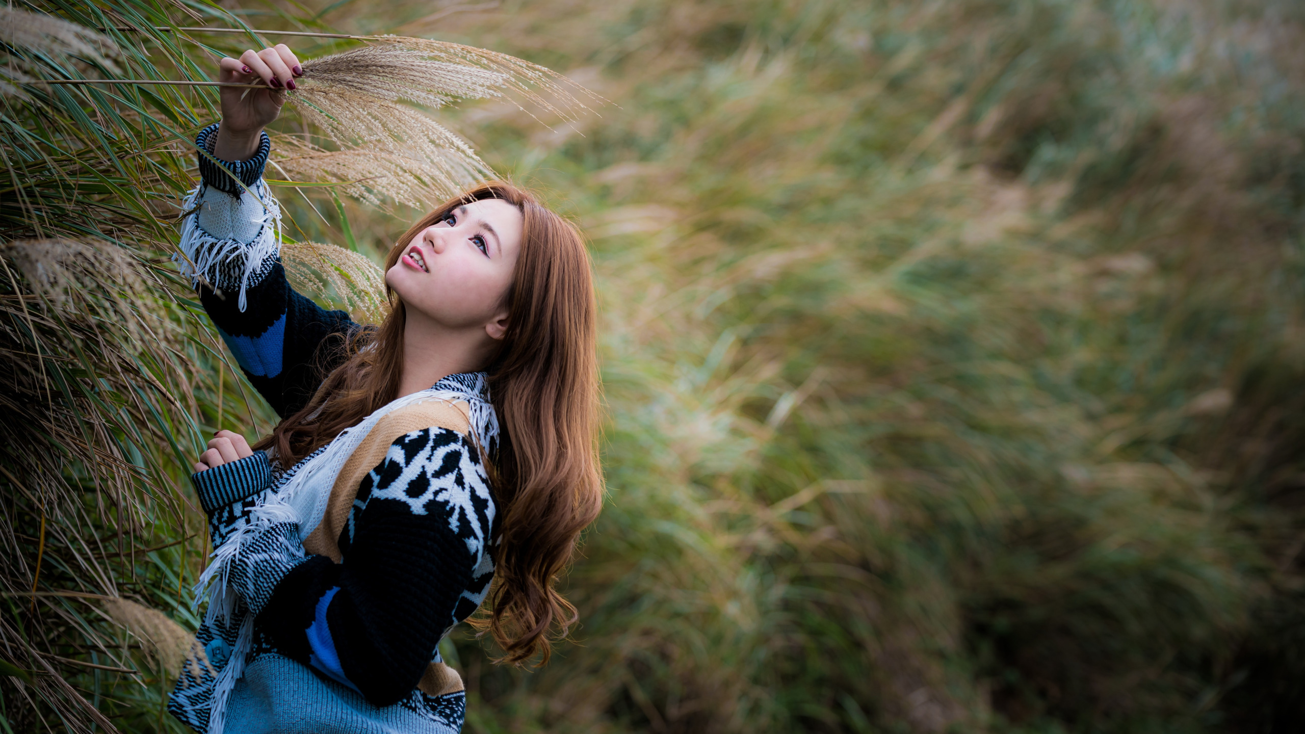 Download wallpaper girl, Asian, cutie, bokeh, section girls in resolution 2560x1440