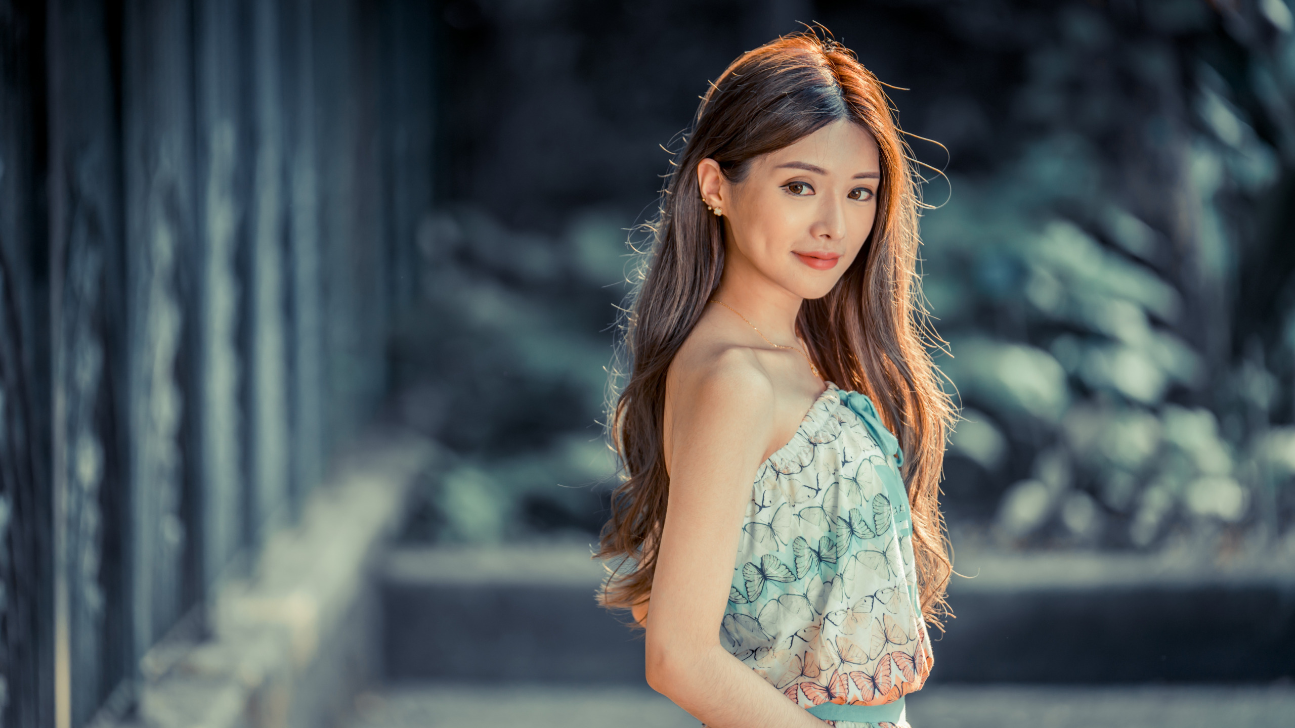 Download wallpaper girl, hair, dress, Asian, bokeh, section girls in resolution 2560x1440