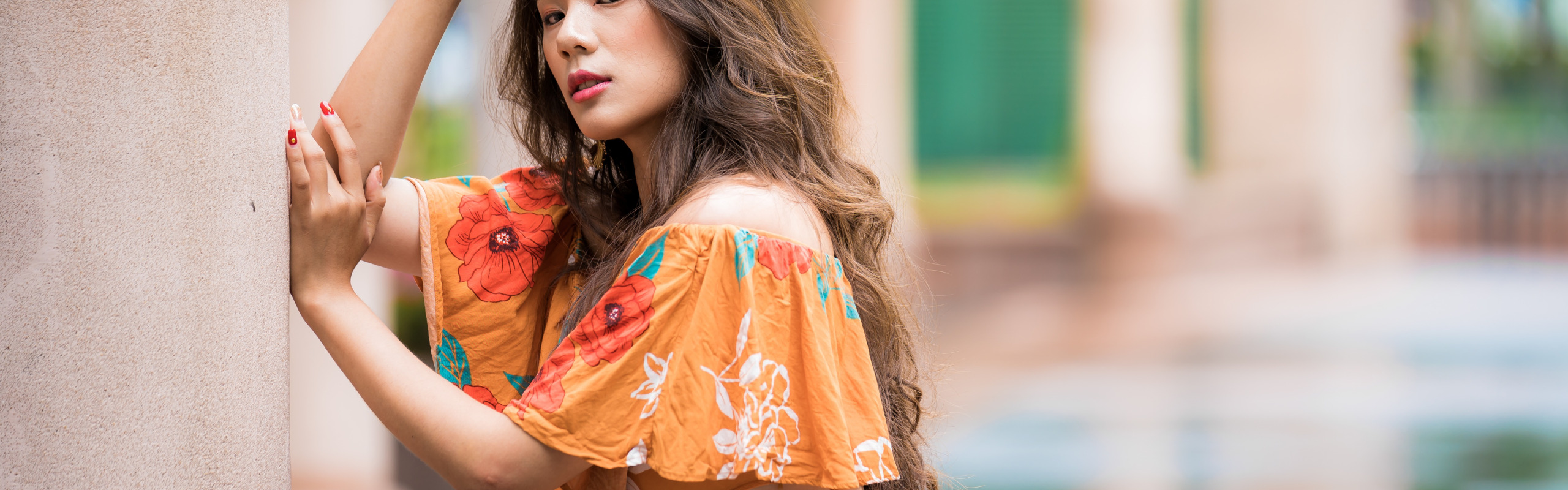 Download wallpaper pose, Asian, cutie, bokeh, section girls in resolution 2560x800