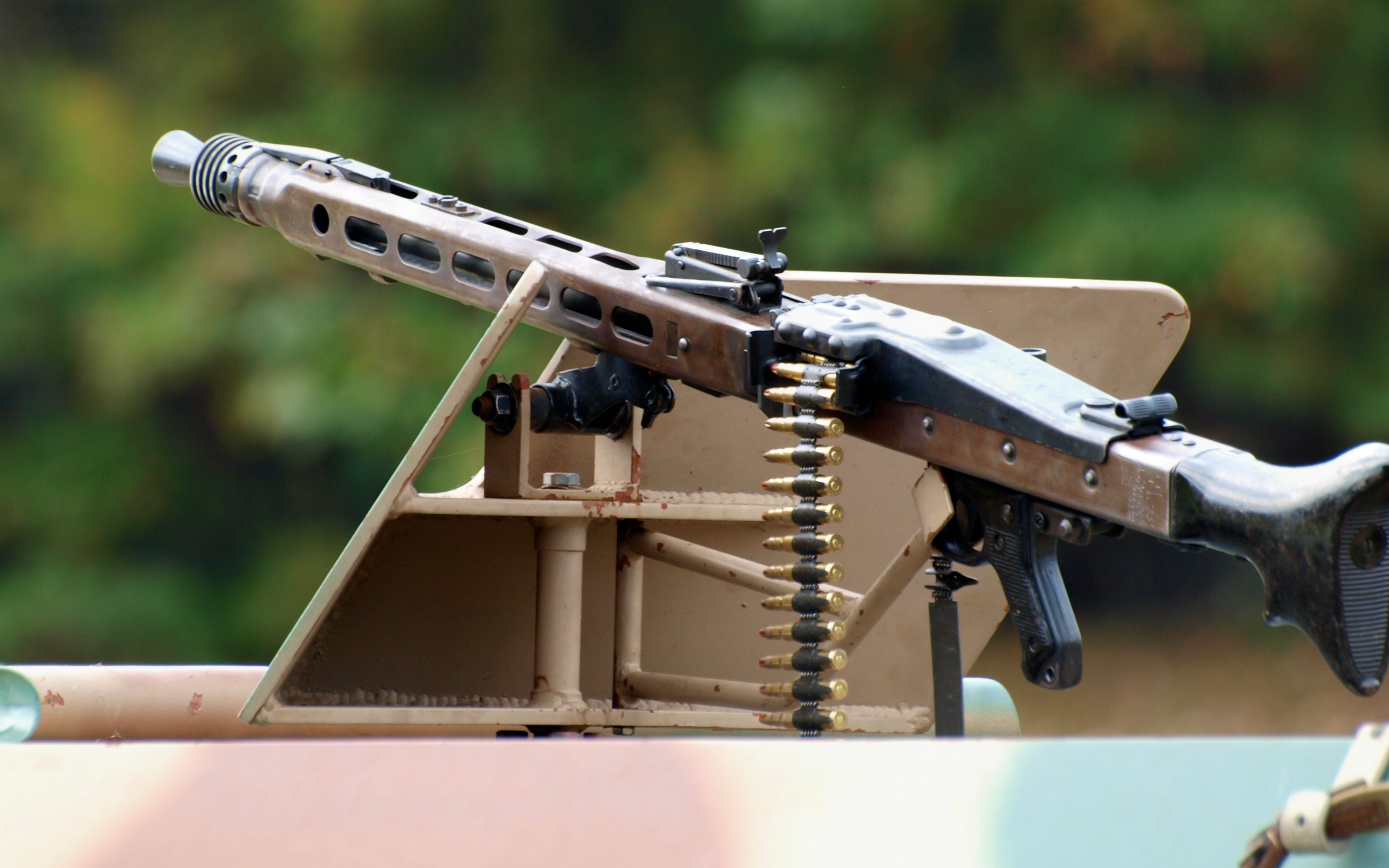 Download wallpaper weapons, war, machine gun, German, world, Second, times, MG 42, section ...