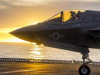 Download wallpaper dawn, fighter, cabin, pilot, F-35B, section aviation in resolution 320x240