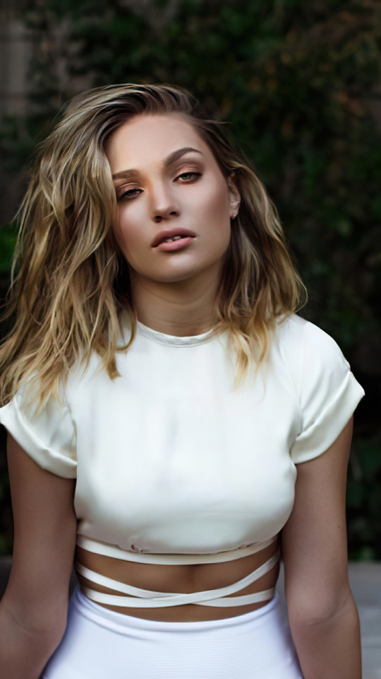 Download wallpaper look, pose, model, actress, Maddie Ziegler, section ...