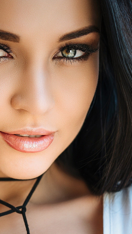 Download Wallpaper Girl Photo Blue Eyes Model Beauty Bokeh Lips