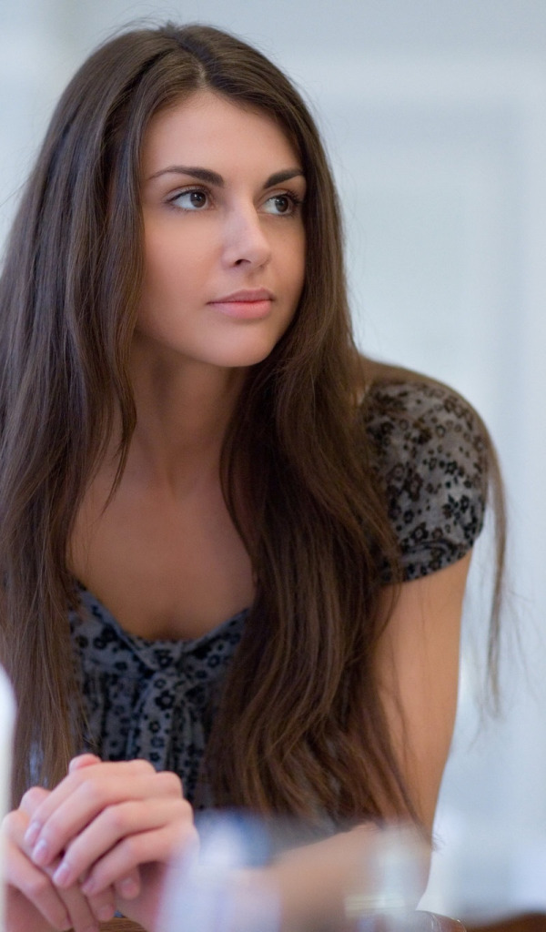 Download Wallpaper Look Girl Face Model Hair Hands Metart Astrud