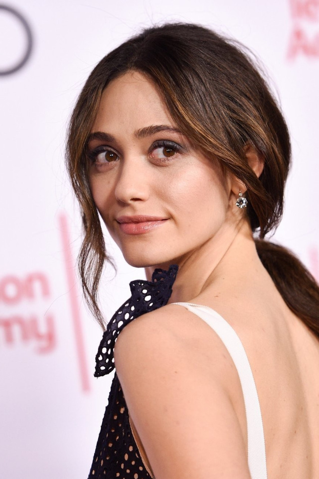 Download wallpaper pose, back, actress, Emmy Rossum, section girls in ...
