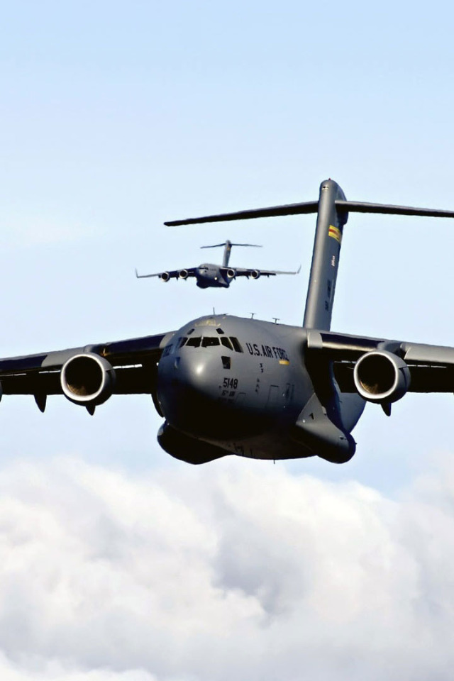 Download wallpaper The plane, C-17 globemaster, Military transport ...