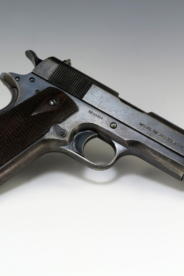 Download wallpaper gun, pistol, colt, m1911, 45acp, section weapon in resolution 640x960