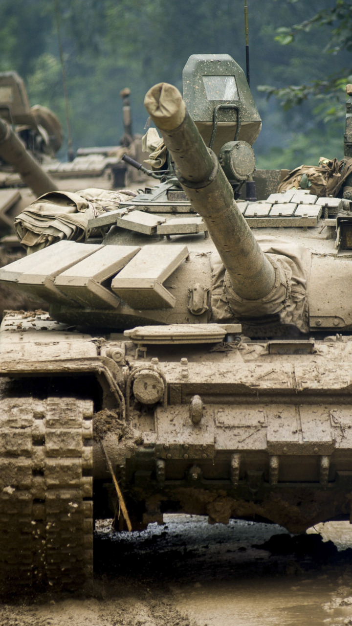 Download wallpaper Road, Dirt, Russia, Tank, Tanks, Front, T-90 ...