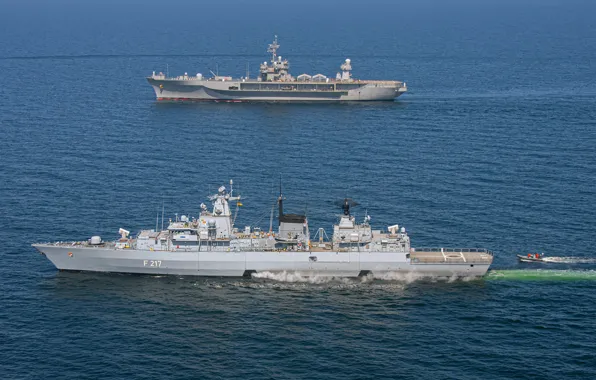 Wallpaper Bayern, USS Mount Whitney, LCC-20, F 217 for mobile and ...