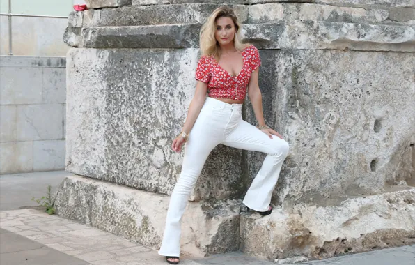 Wallpaper cleavage, boobs, model, tits, breasts, sexy woman, posing ...