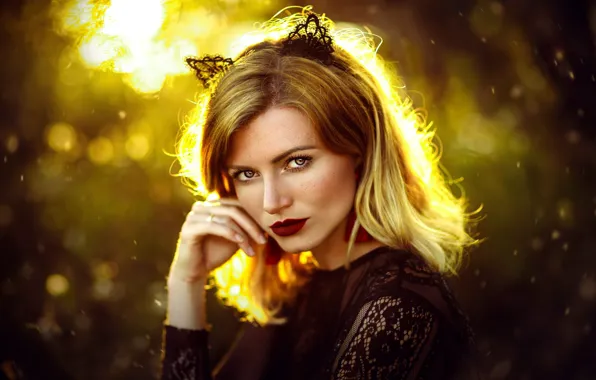 Download wallpaper look, girl, the sun, light, sunset, nature, face ...