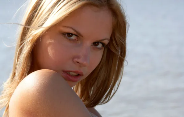 Download Wallpaper Girl Long Hair Beautiful Pretty Lips Face 7513