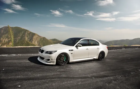 Download wallpaper BMW, E60, Reflection, M5, section bmw in resolution ...