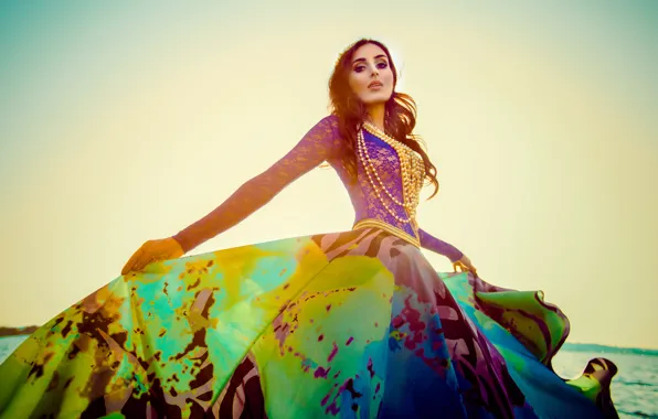 Download wallpaper dress, beads, Mariam Mohammad, section style in ...