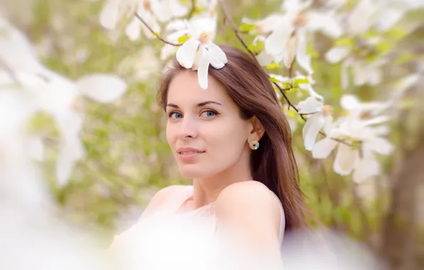 Wallpaper eyes, girl, trees, face, portrait, flowering, Magnolia for ...