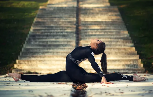 Wallpaper BRUNETTE, LADDER, COSTUME, TWINE, GYMNASTICS for mobile and ...