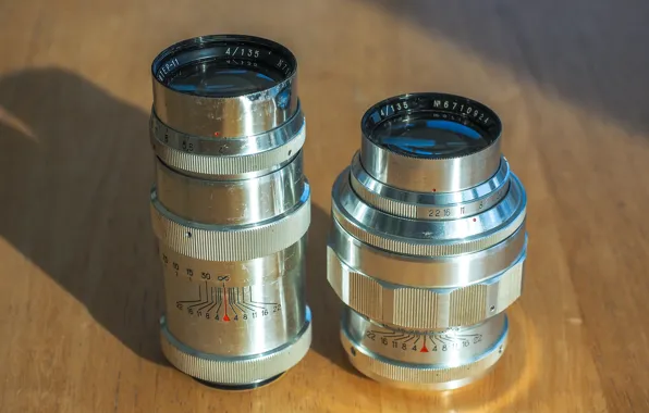 Download wallpaper shadows, table, M42, lenses, Jupiter 11, M39 ...