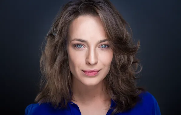 Wallpaper smile, the dark background, portrait, beauty, actress, grey ...