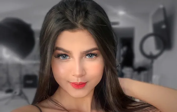 Download wallpaper girl, model, pretty, face, brunette, look, pose ...