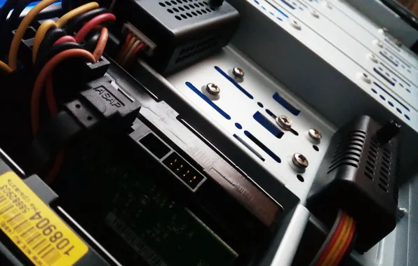 Wallpaper cable, case, hard drive for mobile and desktop, section hi ...