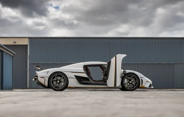 Download wallpaper Koenigsegg, side, Regera, Koenigsegg Regera, section ...