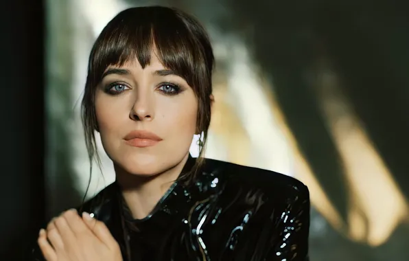 Download wallpaper look, girl, face, photo, makeup, actress, beautiful ...