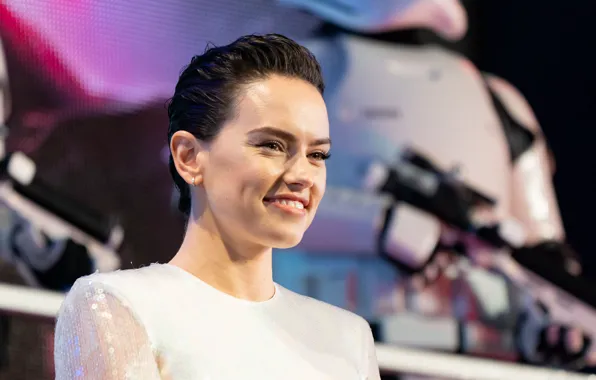 Wallpaper look, pose, actress, hairstyle, photoshoot, hair, Daisy ...