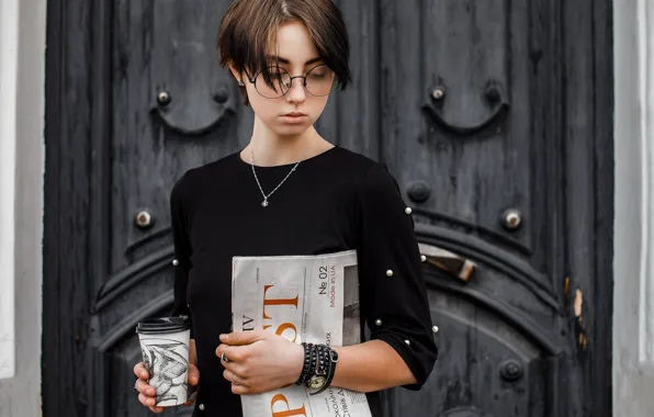 Wallpaper glasses, hairstyle, newspaper, sponge, photographer Yuri Stepanov for mobile and ...