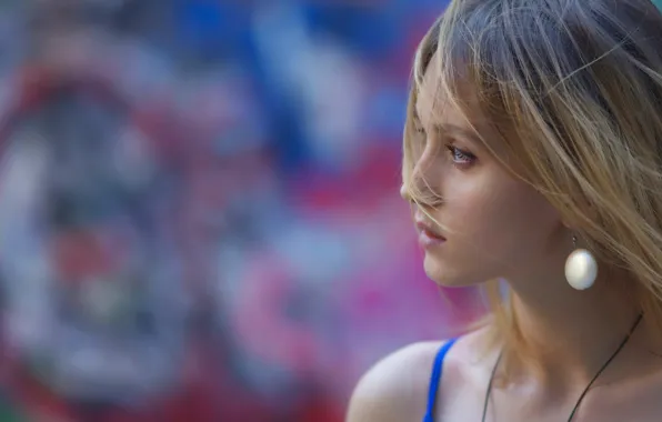 Download wallpaper look, thoughts, star, profile, singer, Aida ...