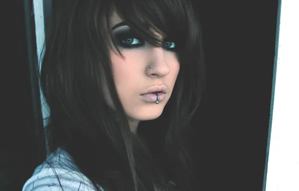 Download wallpaper green, piercing, girl, piercing, lolina, Lolyn ...