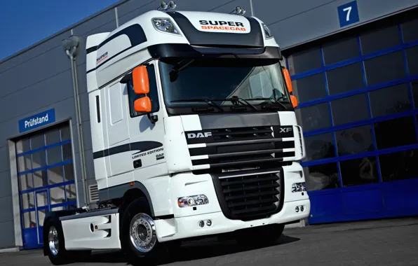 Wallpaper white, DAF, tractor, Limited Edition, DAF, 4x2, Super Space ...