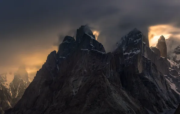 Trango Towers Wallpaper
