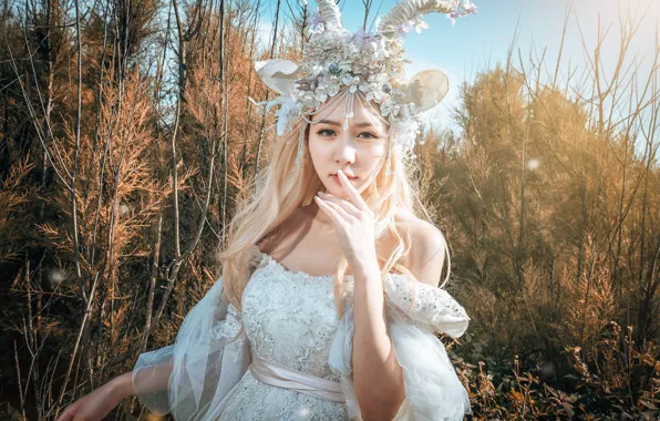 Wallpaper Look Girl Light Decoration Branches Nature Face Pose