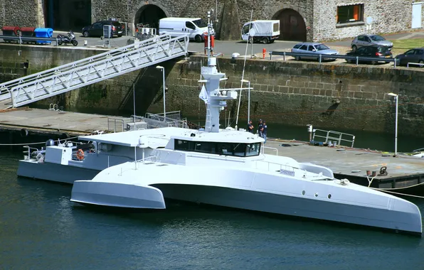Download wallpaper trimaran, patrol ship, Ocean Eagle, section weapon ...