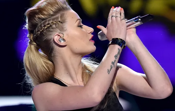 Wallpaper microphone, Amethyst Amelia Kelly, Iggy Azalea for mobile and ...