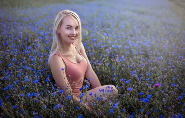 Wallpaper field, summer, look, girl, flowers, pose, smile, model images ...