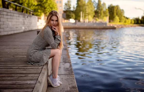 Download wallpaper look, dress, legs, promenade, long hair, sneakers ...