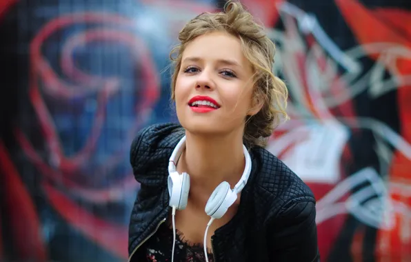 Wallpaper Look Girl Portrait Headphones For Mobile And Desktop