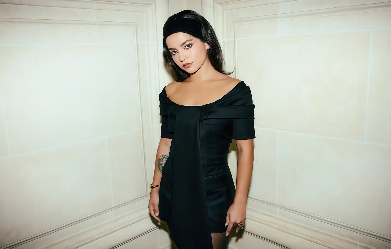 Wallpaper look, makeup, figure, actress, tattoo, singer, Isabela Moner ...