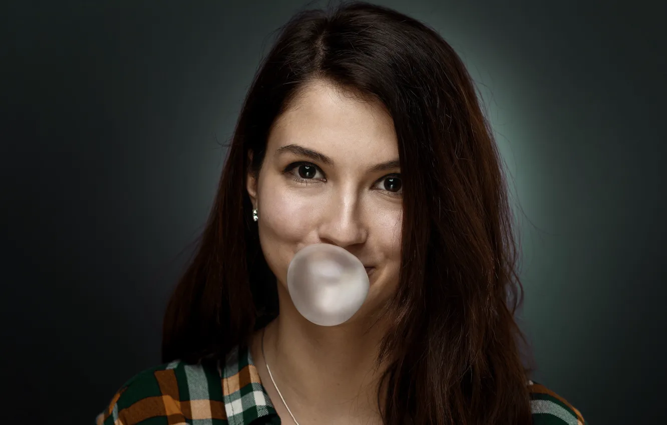 Wallpaper eyes, look, girl, face, chewing gum images for desktop ...