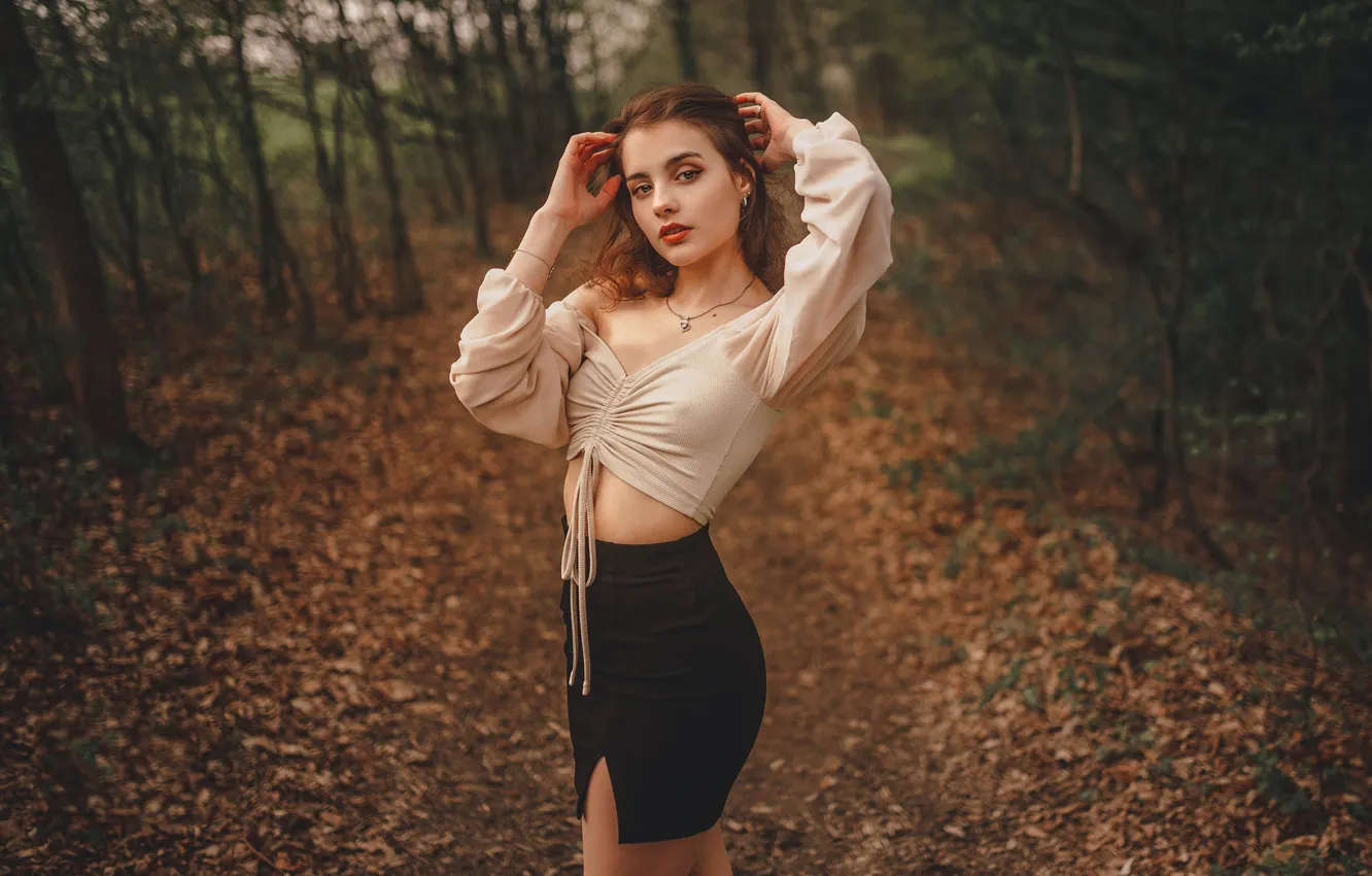 Wallpaper Autumn Look Leaves Girl Nature Face Pose Photo For